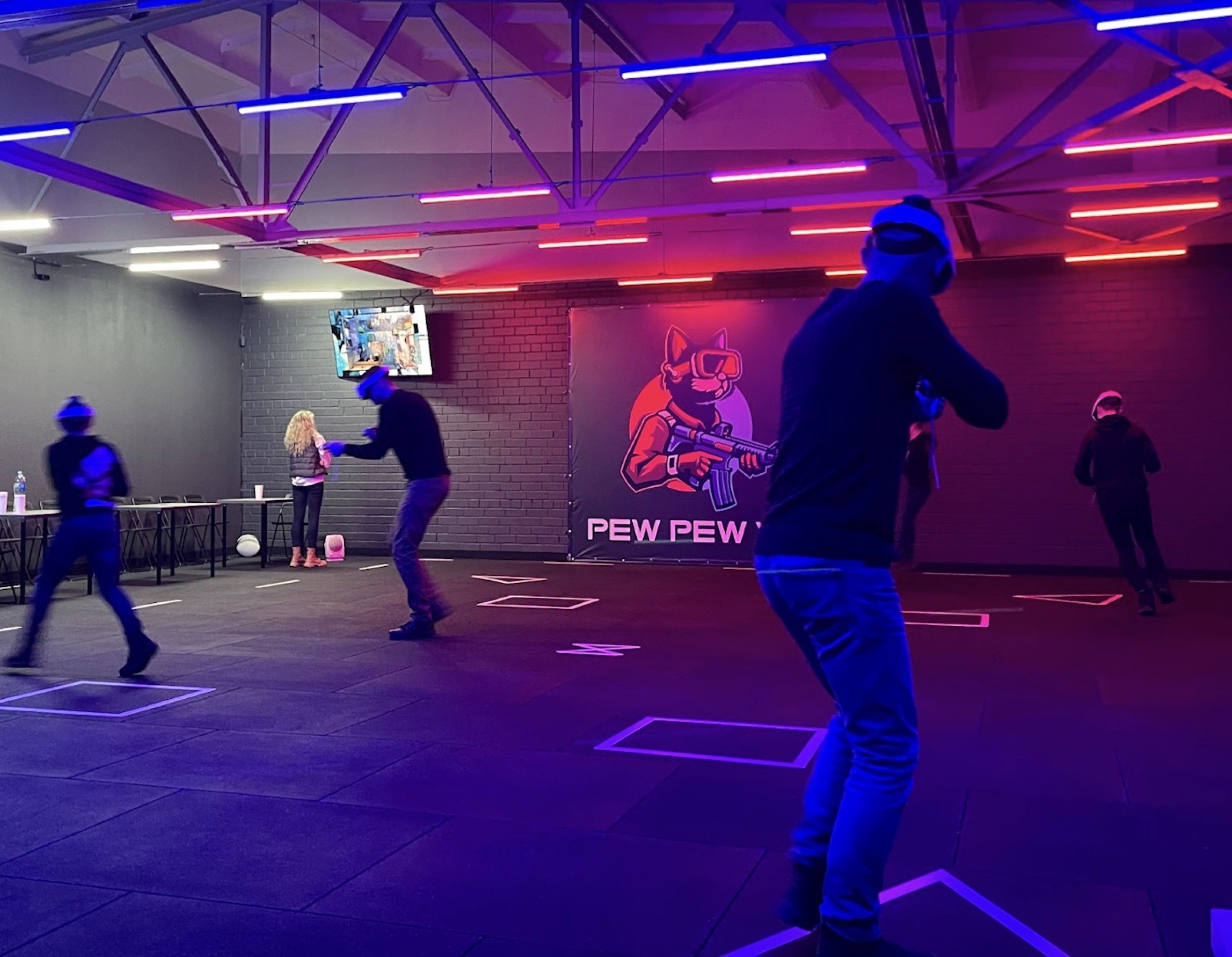 VR žaidimas PEW PEW studijoje (iki 12 asm.) |Laisvalaikio Dovanos